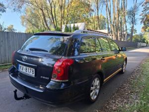 Melns Toyota Avensis 2004 Rīga, ar dzinēja tilpumu 2.00 L un nobraukumu 363 tūkst. km par 1380 €, foto 4 vietnē AUTOMOTO.COM.LV
