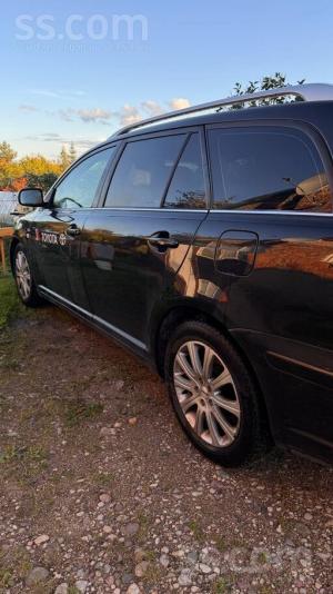 Melns Toyota Avensis 2004 Daugavpils, ar dzinēja tilpumu 2.00 L un nobraukumu 364 tūkst. km par 1600 €, foto 4 vietnē AUTOMOTO.COM.LV