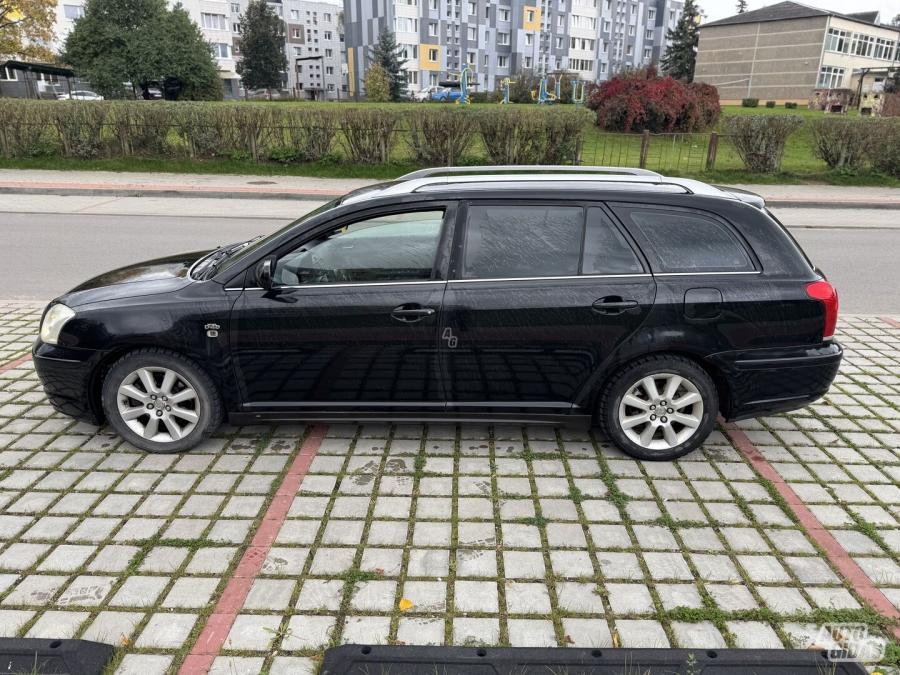 Черный Тойота Авенсис 2004 в Укмерге, объемом двигателя 2.00 л и пробегом 397 тыс. км за 950 €, фото 3 на AUTOMOTO.COM.LV