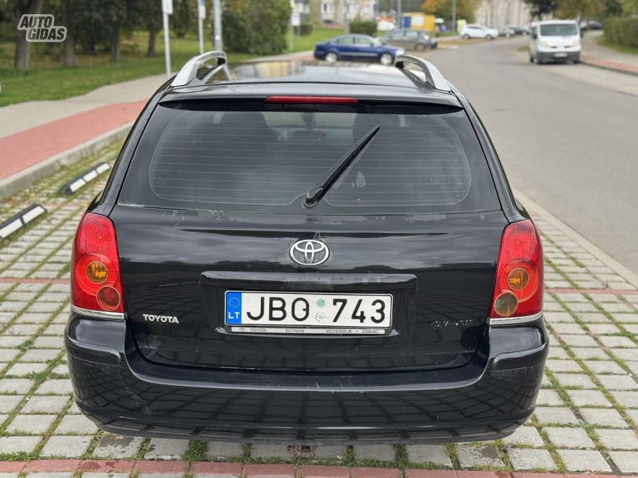 Черный Тойота Авенсис 2004 в Укмерге, объемом двигателя 2.00 л и пробегом 397 тыс. км за 950 €, фото 5 на AUTOMOTO.COM.LV