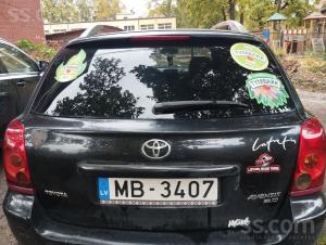 Melns Toyota Avensis 2004 Rīga, ar dzinēja tilpumu 2.00 L un nobraukumu 330 tūkst. km par 800 €, foto 5 vietnē AUTOMOTO.COM.LV