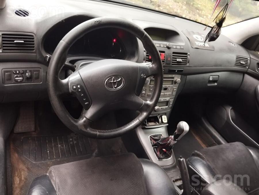 Melns Toyota Avensis 2004 Rīga, ar dzinēja tilpumu 2.00 L un nobraukumu 330 tūkst. km par 800 €, foto 7 vietnē AUTOMOTO.COM.LV