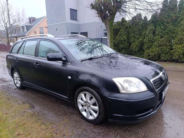Melns Toyota Avensis 2005 Panevēža, ar dzinēja tilpumu 2.00 L un nobraukumu 400 tūkst. km par 1250 €, foto 1 vietnē AUTOMOTO.COM.LV