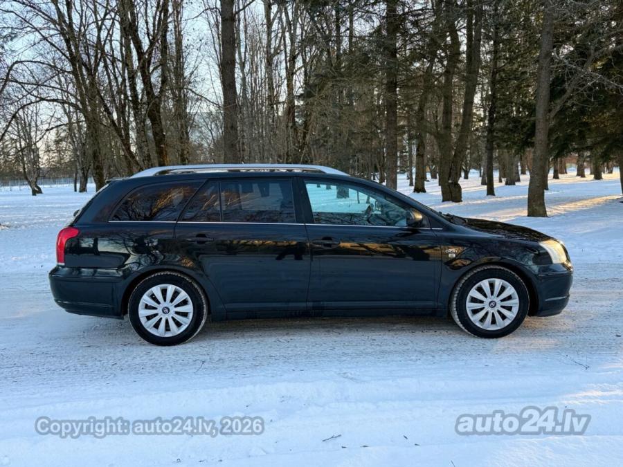 Melns Toyota Avensis 2005 Tallina, ar dzinēja tilpumu 2.20 L un nobraukumu 286 tūkst. km par 1890 €, foto 5 vietnē AUTOMOTO.COM.LV