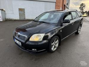 Black Toyota Avensis 2005 in Ukmerge, with an engine capacity of 2.00 L and mileage of 290 thousand km for 1250 €, photo  on AUTOMOTO.COM.LV