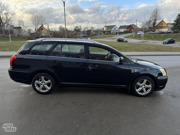 Black Toyota Avensis 2005 in Ukmerge, with an engine capacity of 2.00 L and mileage of 290 thousand km for 1250 €, photo 6 on AUTOMOTO.COM.LV