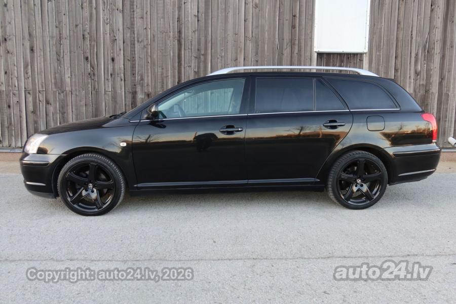 Melns Toyota Avensis 2005 Tallina, ar dzinēja tilpumu 2.00 L un nobraukumu 328 tūkst. km par 2250 €, foto 8 vietnē AUTOMOTO.COM.LV