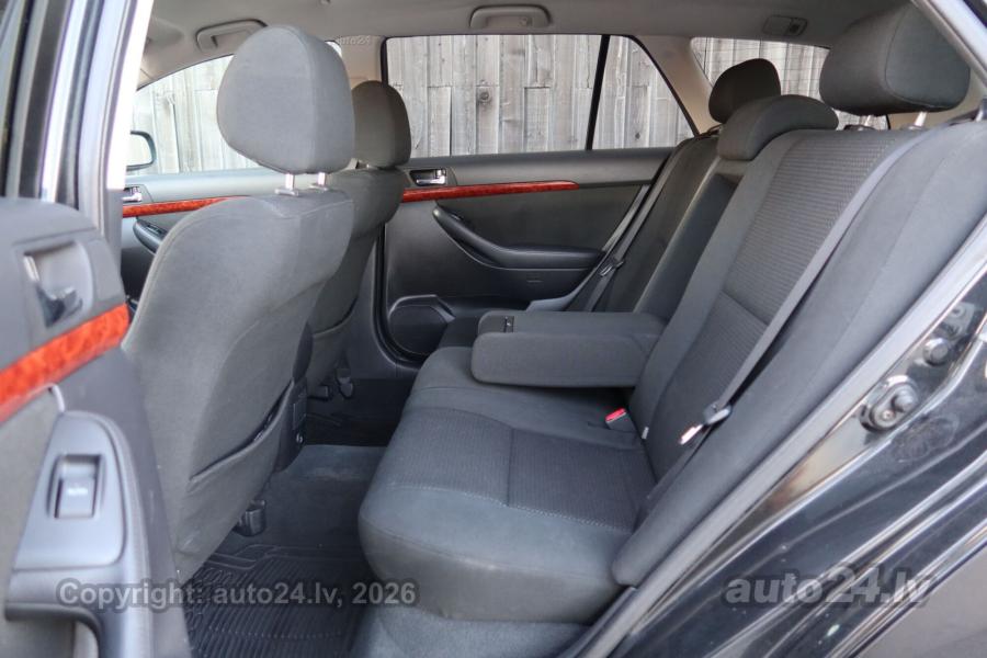 Melns Toyota Avensis 2005 Tallina, ar dzinēja tilpumu 2.00 L un nobraukumu 328 tūkst. km par 2250 €, foto 14 vietnē AUTOMOTO.COM.LV