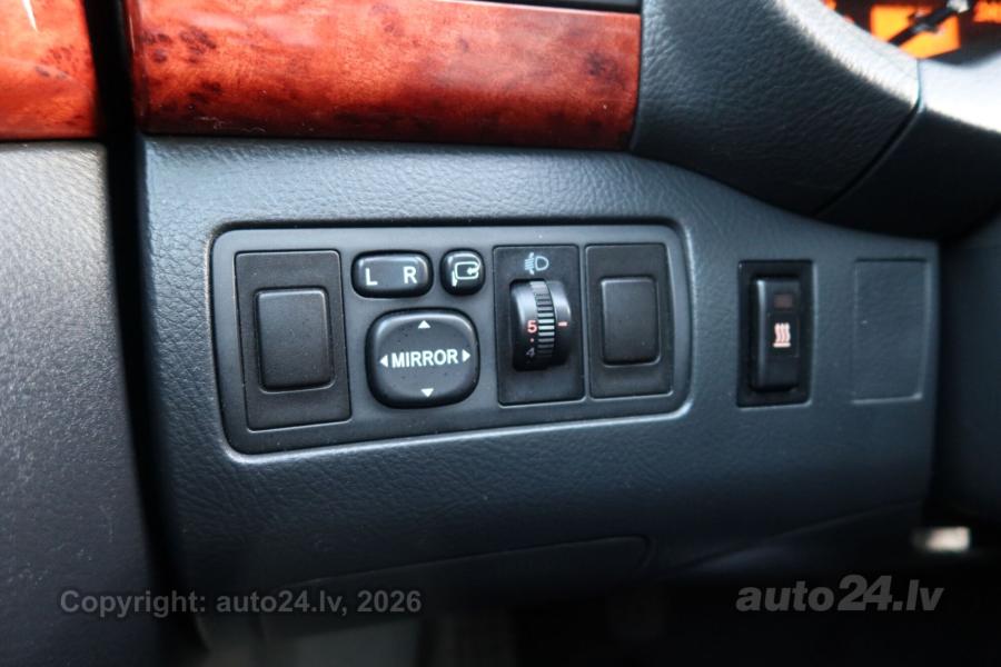 Melns Toyota Avensis 2005 Tallina, ar dzinēja tilpumu 2.00 L un nobraukumu 328 tūkst. km par 2250 €, foto 23 vietnē AUTOMOTO.COM.LV