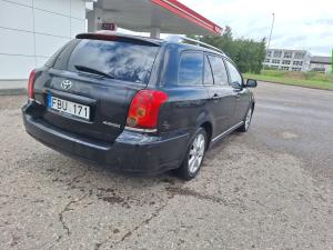 Черный Тойота Авенсис 2005 в Тельшяй, объемом двигателя 2.00 л и пробегом 300 тыс. км за 950 €, фото 7 на AUTOMOTO.COM.LV