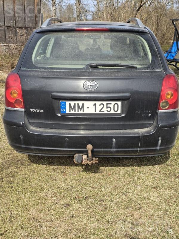 Melns Toyota Avensis 2005 Rīga, ar dzinēja tilpumu 2.00 L un nobraukumu 309 tūkst. km par 1200 €, foto 3 vietnē AUTOMOTO.COM.LV