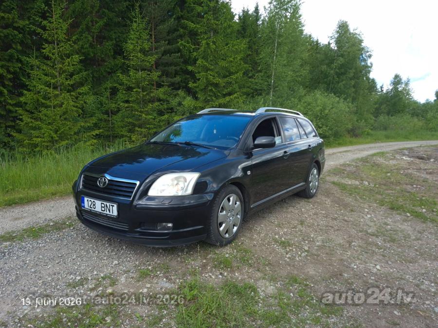 Черный Тойота Авенсис 2005 в Пярну, объемом двигателя 2.00 л и пробегом 282 тыс. км за 750 €, фото 1 на AUTOMOTO.COM.LV