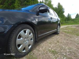 Черный Тойота Авенсис 2005 в Пярну, объемом двигателя 2.00 л и пробегом 282 тыс. км за 750 €, фото 8 на AUTOMOTO.COM.LV