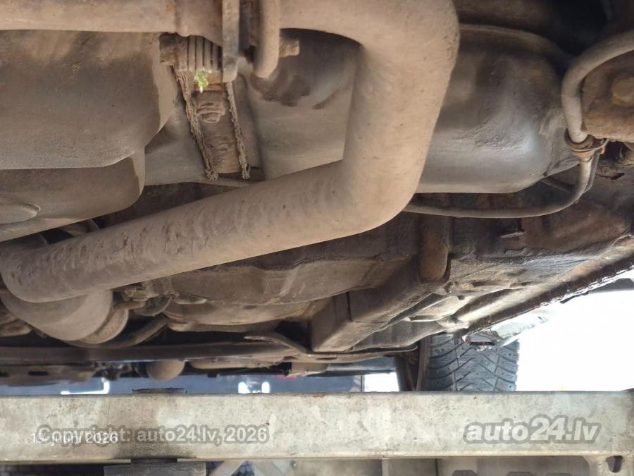 Черный Тойота Авенсис 2005 в Пярну, объемом двигателя 2.00 л и пробегом 282 тыс. км за 750 €, фото 17 на AUTOMOTO.COM.LV
