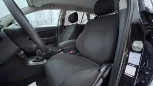 Melns Toyota Avensis 2005 Rīga, ar dzinēja tilpumu 2.20 L un nobraukumu 325 tūkst. km par 2500 €, foto 10 vietnē AUTOMOTO.COM.LV