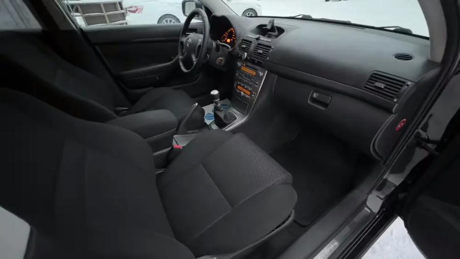 Melns Toyota Avensis 2005 Rīga, ar dzinēja tilpumu 2.20 L un nobraukumu 325 tūkst. km par 2500 €, foto 19 vietnē AUTOMOTO.COM.LV