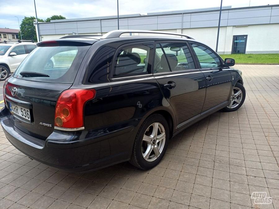 Черный Тойота Авенсис 2005 в Каунас, объемом двигателя 2.00 л и пробегом 335 тыс. км за 1550 €, фото 4 на AUTOMOTO.COM.LV
