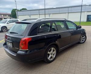 Черный Тойота Авенсис 2005 в Каунас, объемом двигателя 2.00 л и пробегом 335 тыс. км за 1550 €, фото 6 на AUTOMOTO.COM.LV