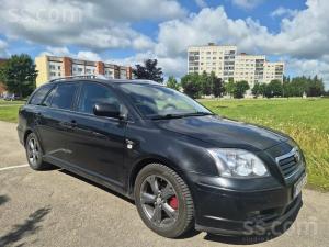 Черный Тойота Авенсис 2005 в Огре, объемом двигателя 2.00 л и пробегом 324 тыс. км за 2000 €, фото 3 на AUTOMOTO.COM.LV