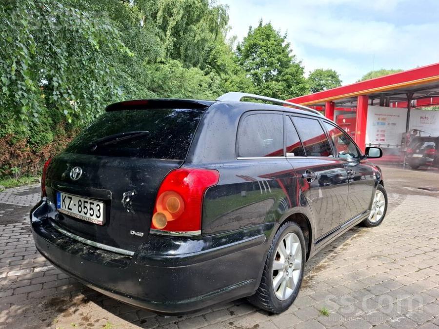 Melns Toyota Avensis 2005 Rīga, ar dzinēja tilpumu 2.20 L un nobraukumu 377 tūkst. km par 1430 €, foto 5 vietnē AUTOMOTO.COM.LV