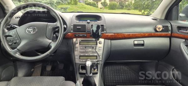 Melns Toyota Avensis 2005 Rīga, ar dzinēja tilpumu 1.80 L un nobraukumu 180 tūkst. km par 2500 €, foto 4 vietnē AUTOMOTO.COM.LV