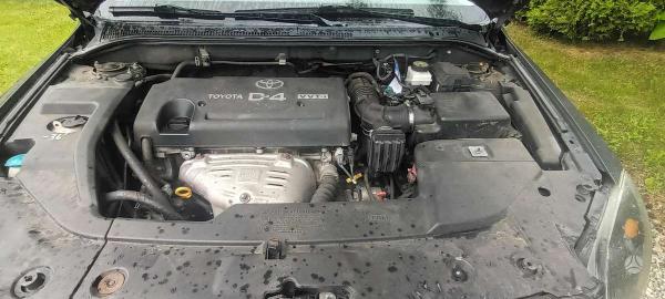 Melns Toyota Avensis 2005 Kelmė, ar dzinēja tilpumu 2.36 L un nobraukumu 264 tūkst. km par 1550 €, foto 8 vietnē AUTOMOTO.COM.LV