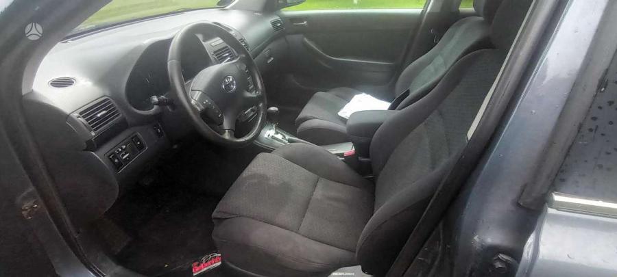Melns Toyota Avensis 2005 Kelmė, ar dzinēja tilpumu 2.36 L un nobraukumu 264 tūkst. km par 1550 €, foto 11 vietnē AUTOMOTO.COM.LV