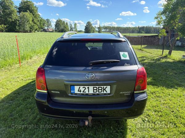 Черный Тойота Авенсис 2005 в Валга, объемом двигателя 2.00 л и пробегом 461 тыс. км за 600 €, фото 5 на AUTOMOTO.COM.LV