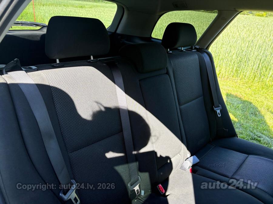 Черный Тойота Авенсис 2005 в Валга, объемом двигателя 2.00 л и пробегом 461 тыс. км за 600 €, фото 12 на AUTOMOTO.COM.LV