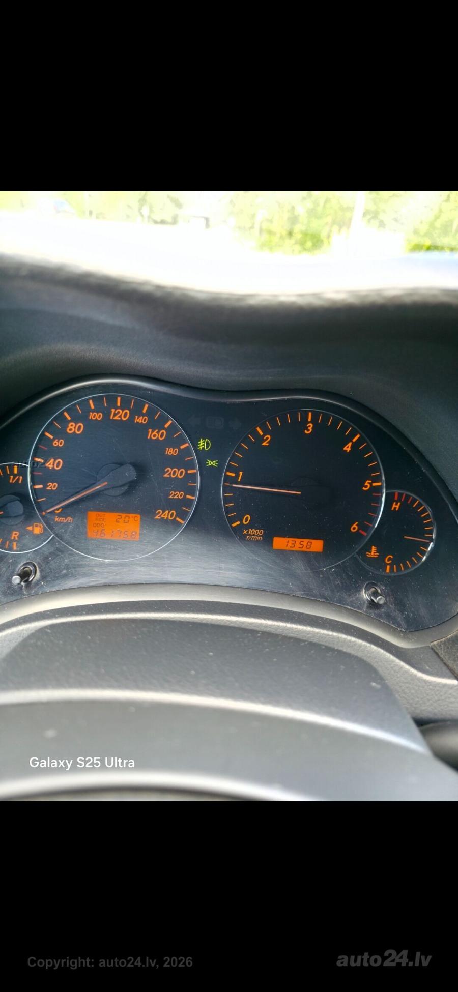 Black Toyota Avensis 2005 in Elva, with an engine capacity of 2.00 L and mileage of 462 thousand km for 1499 €, photo 24 on AUTOMOTO.COM.LV