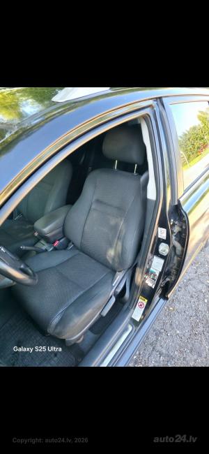 Black Toyota Avensis 2005 in Elva, with an engine capacity of 2.00 L and mileage of 462 thousand km for 1499 €, photo 27 on AUTOMOTO.COM.LV