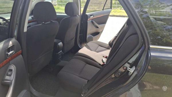 Melns Toyota Avensis 2005 Utena, ar dzinēja tilpumu 2.23 L un nobraukumu 342 tūkst. km par 1300 €, foto 2 vietnē AUTOMOTO.COM.LV