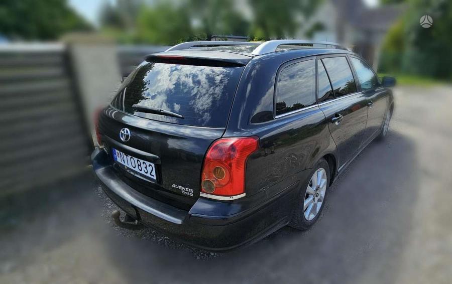 Черный Тойота Авенсис 2005 в Каунас, объемом двигателя 2.00 л и пробегом 321 тыс. км за 1200 €, фото 4 на AUTOMOTO.COM.LV