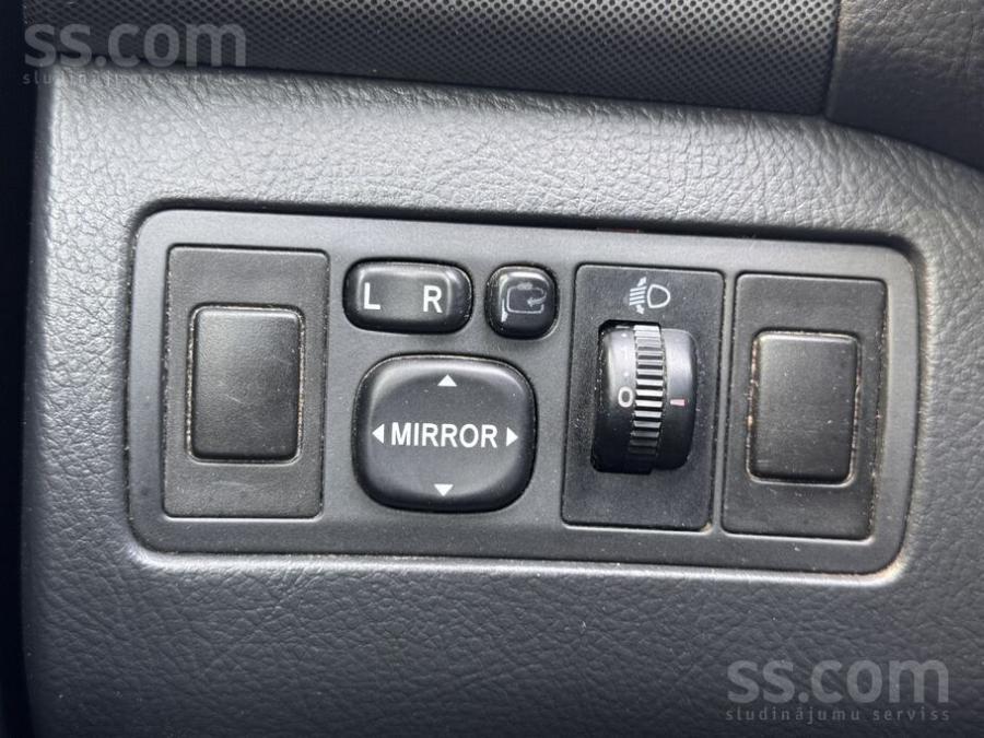Melns Toyota Avensis 2005 Rīga, ar dzinēja tilpumu 2.00 L un nobraukumu 0 tūkst. km par 1550 €, foto 12 vietnē AUTOMOTO.COM.LV