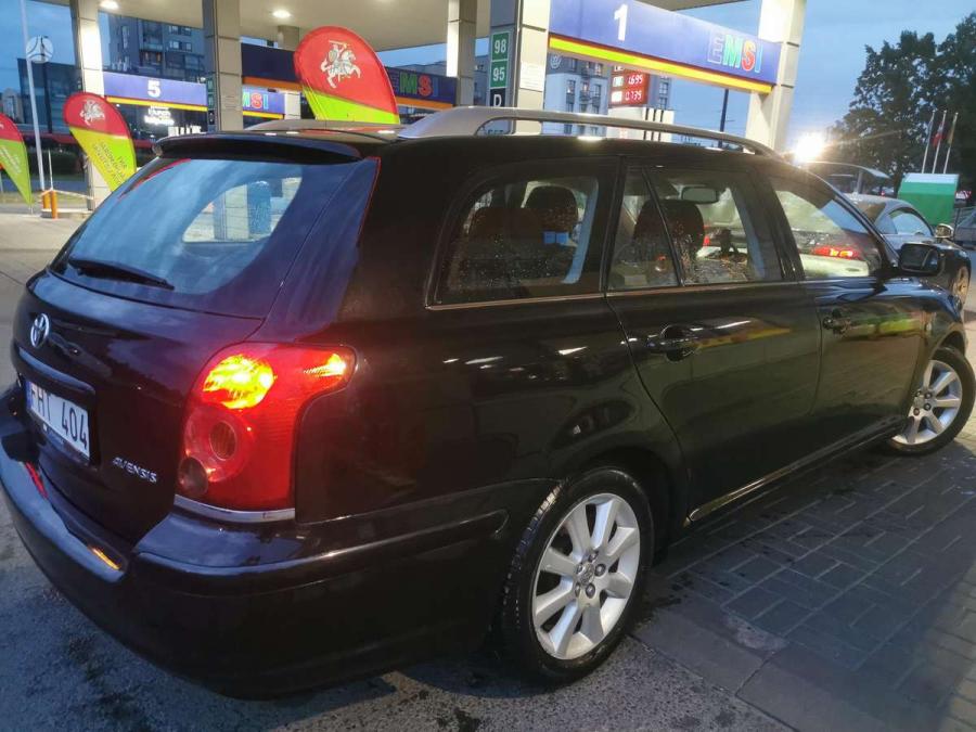 Черный Тойота Авенсис 2005 в Вильнюс, объемом двигателя 1.80 л и пробегом 108 тыс. км за 2750 €, фото 17 на AUTOMOTO.COM.LV