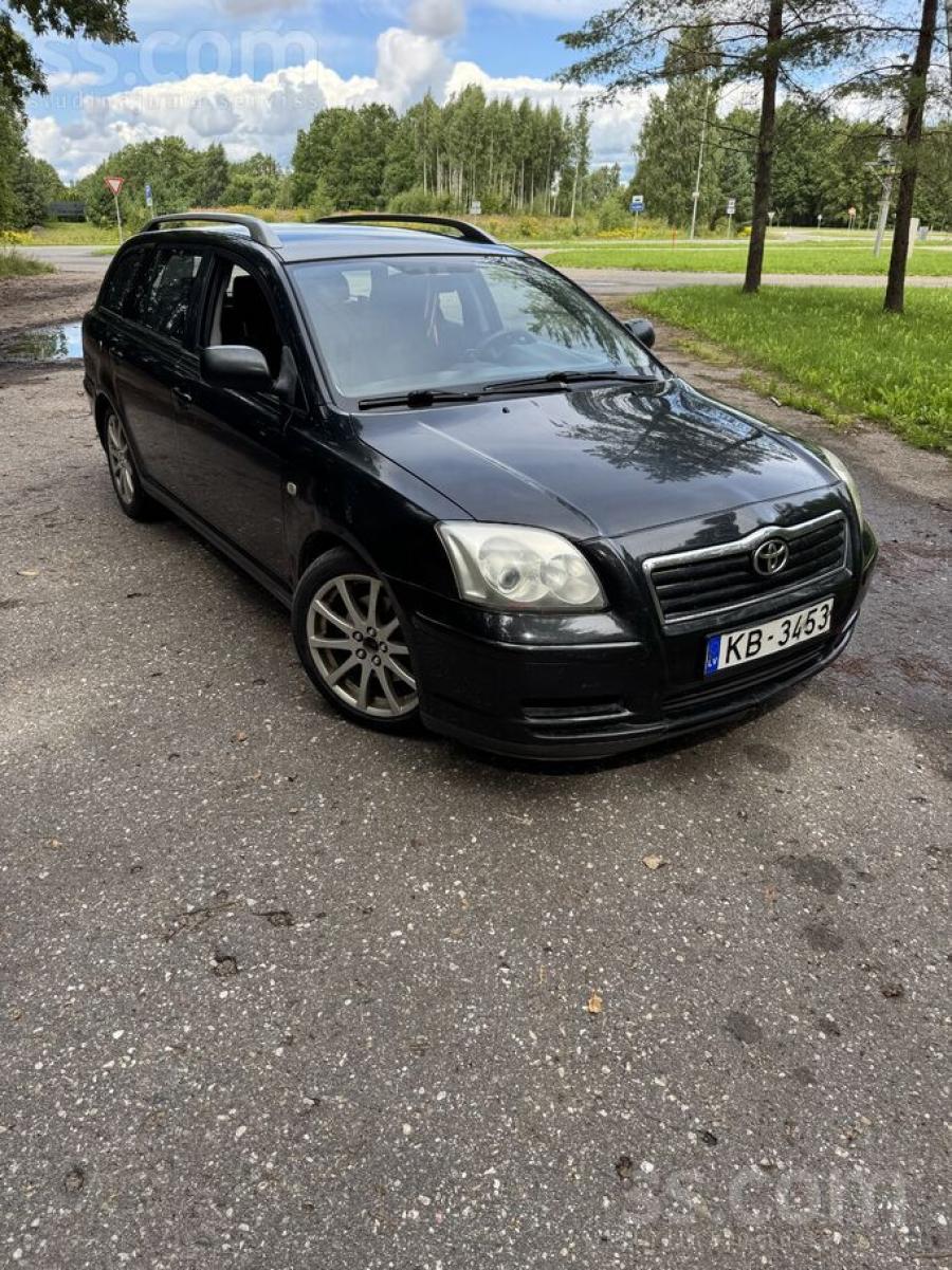 Черный Тойота Авенсис 2005 в Валмиера, объемом двигателя 2.00 л и пробегом 445 тыс. км за 1600 €, фото 3 на AUTOMOTO.COM.LV