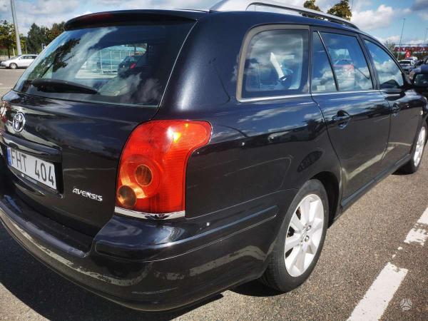 Черный Тойота Авенсис 2005 в Вильнюс, объемом двигателя 1.79 л и пробегом 108 тыс. км за 2650 €, фото 4 на AUTOMOTO.COM.LV