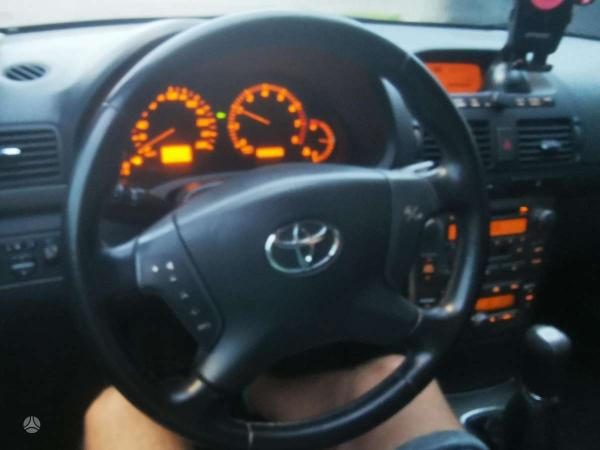 Черный Тойота Авенсис 2005 в Вильнюс, объемом двигателя 1.79 л и пробегом 108 тыс. км за 2650 €, фото 6 на AUTOMOTO.COM.LV