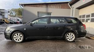 Black Toyota Avensis 2005 in Riga, with an engine capacity of 2.00 L and mileage of 360 thousand km for 1100 €, photo 6 on AUTOMOTO.COM.LV