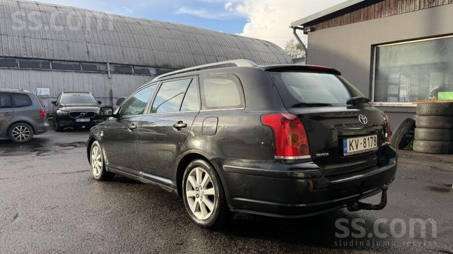 Black Toyota Avensis 2005 in Riga, with an engine capacity of 2.00 L and mileage of 360 thousand km for 1100 €, photo 7 on AUTOMOTO.COM.LV