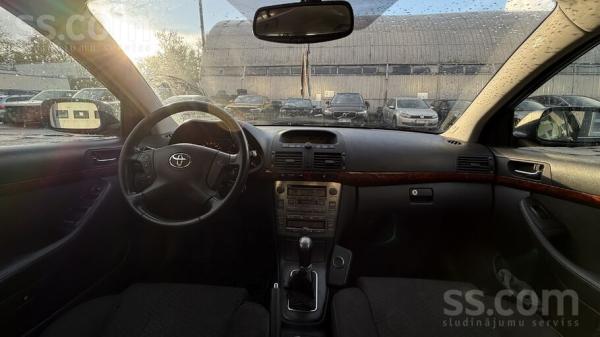 Black Toyota Avensis 2005 in Riga, with an engine capacity of 2.00 L and mileage of 360 thousand km for 1100 €, photo 10 on AUTOMOTO.COM.LV