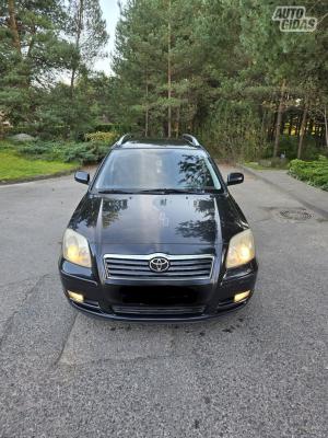 Черный Тойота Авенсис 2005 в Вильнюс, объемом двигателя 2.00 л и пробегом 407 тыс. км за 1850 €, фото  на AUTOMOTO.COM.LV