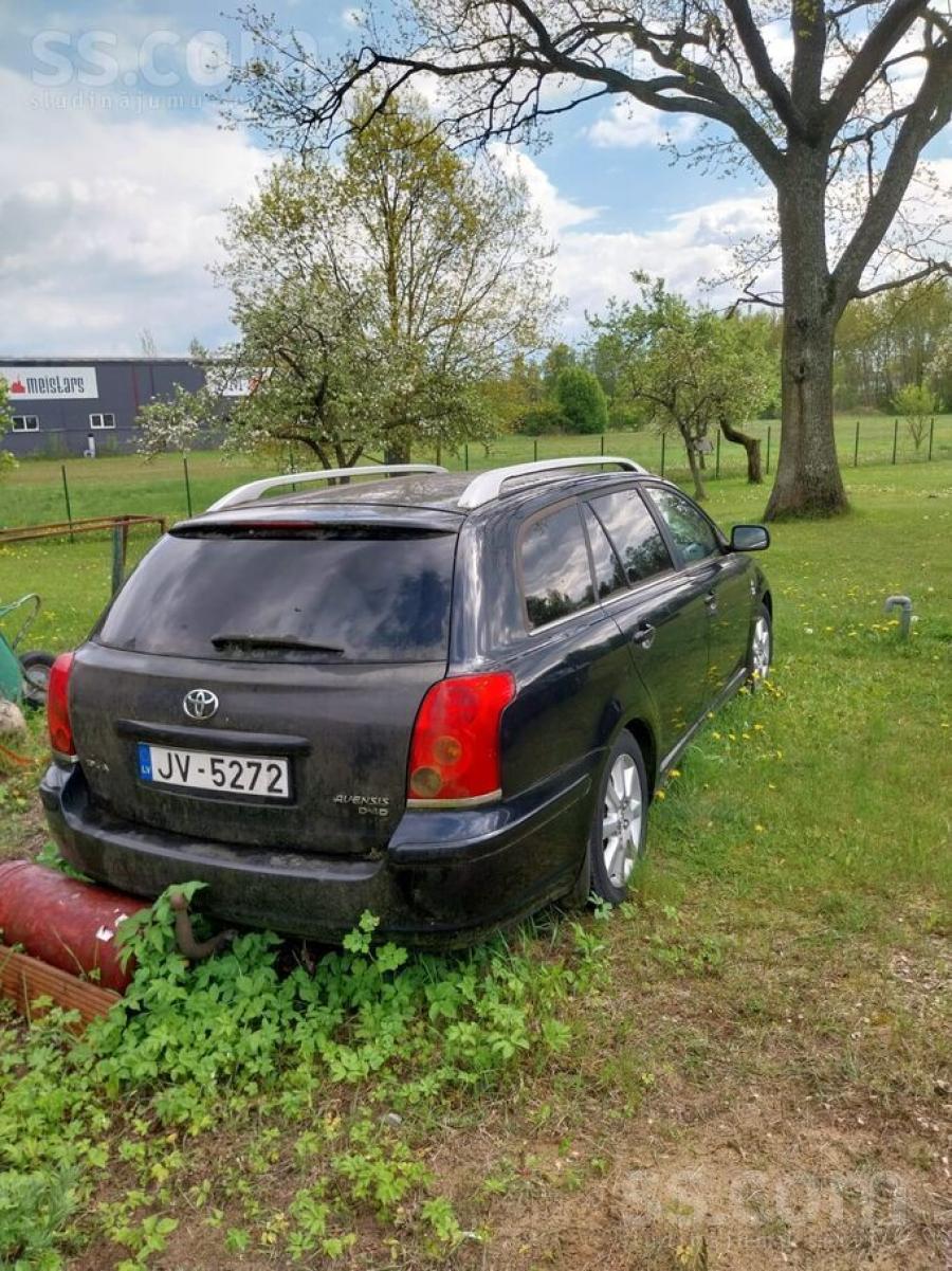 Черный Тойота Авенсис 2006 в Рига, объемом двигателя 2.20 л и пробегом 300 тыс. км за 850 €, фото 4 на AUTOMOTO.COM.LV