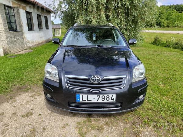 Melns Toyota Avensis 2006 Tukums, ar dzinēja tilpumu 2.20 L un nobraukumu 319 tūkst. km par 500 €, foto 1 vietnē AUTOMOTO.COM.LV