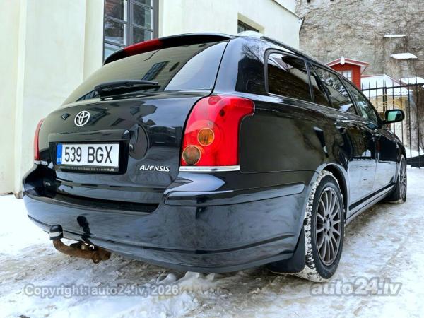 Black Toyota Avensis 2006 in Tallinn, with an engine capacity of 2.40 L and mileage of 300 thousand km for 1999 €, photo 3 on AUTOMOTO.COM.LV
