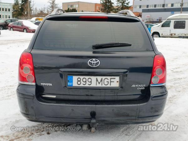 Black Toyota Avensis 2006 in Tartu, with an engine capacity of 2.00 L and mileage of 0 thousand km for 1799 €, photo 6 on AUTOMOTO.COM.LV