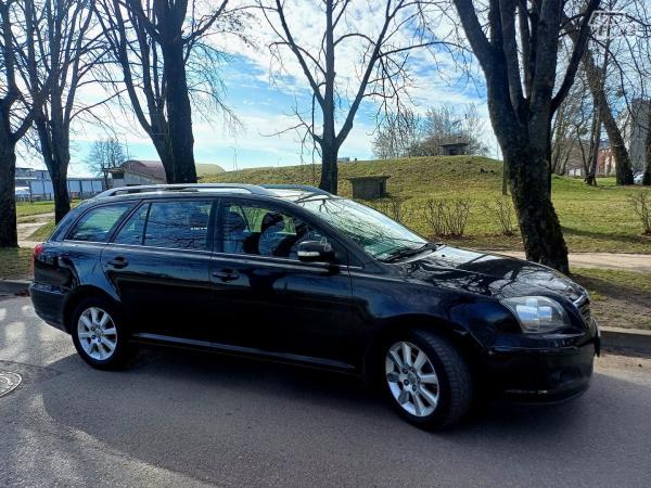 Black Toyota Avensis 2006 in Kaunas, with an engine capacity of 2.20 L and mileage of 274 thousand km for 2200 €, photo 3 on AUTOMOTO.COM.LV