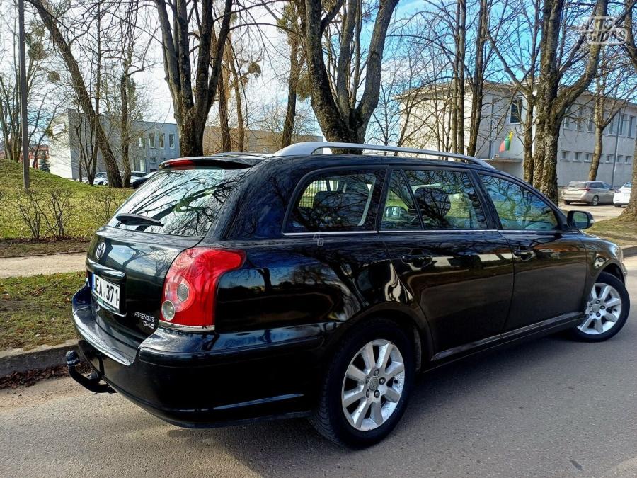 Black Toyota Avensis 2006 in Kaunas, with an engine capacity of 2.20 L and mileage of 274 thousand km for 2200 €, photo 8 on AUTOMOTO.COM.LV