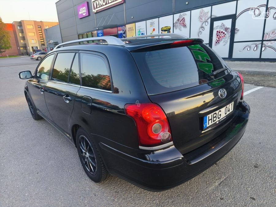 Black Toyota Avensis 2006 in Taurage, with an engine capacity of 2.00 L and mileage of 302 thousand km for 1980 €, photo 4 on AUTOMOTO.COM.LV