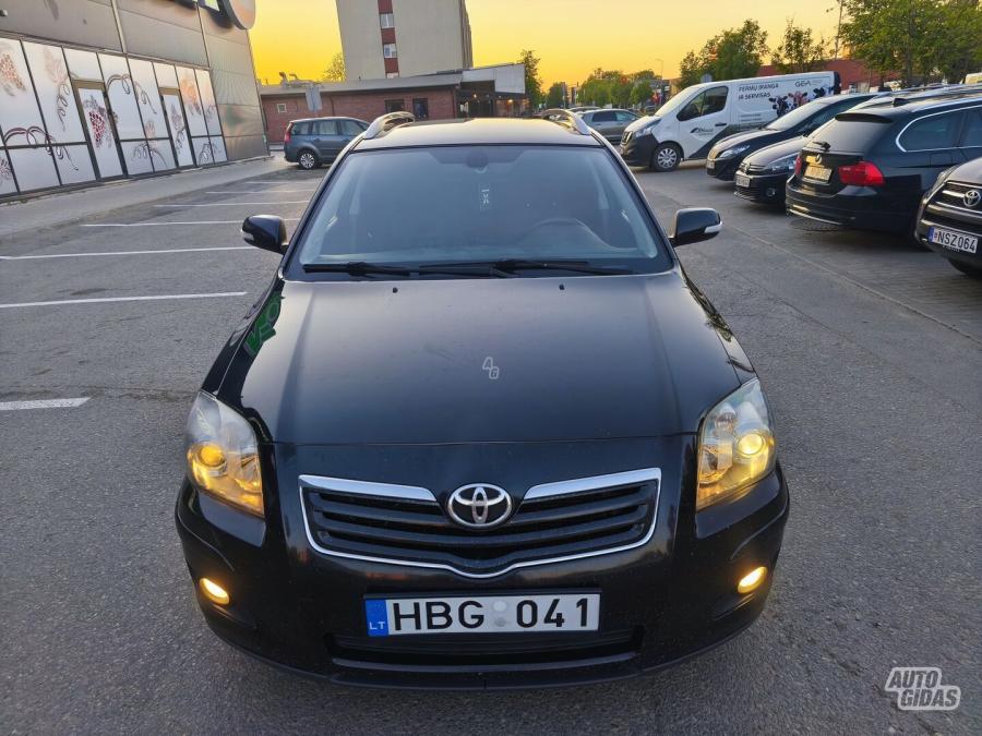 Black Toyota Avensis 2006 in Taurage, with an engine capacity of 2.00 L and mileage of 302 thousand km for 1980 €, photo 6 on AUTOMOTO.COM.LV